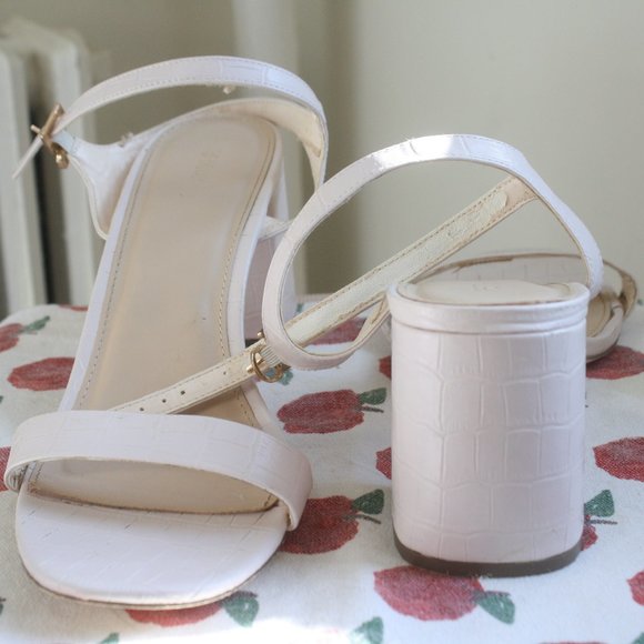 Shoes | Strappy Light Pink Block Heel Sandal | Poshmark